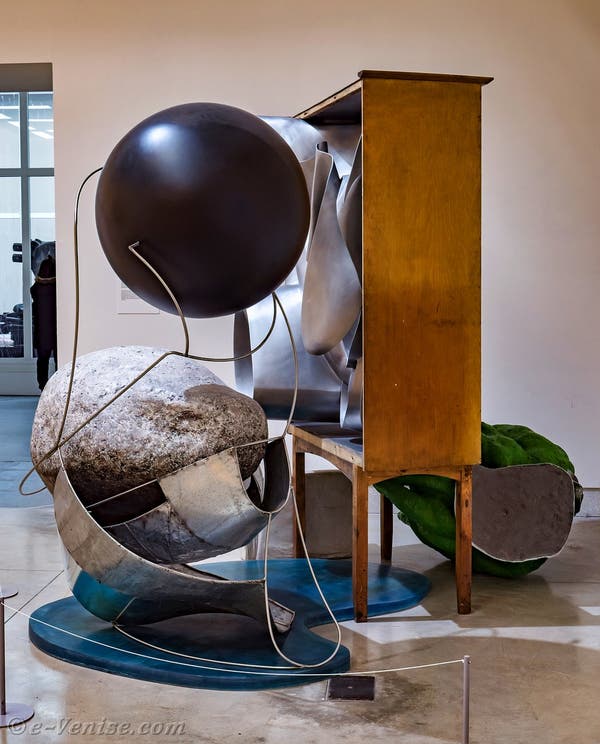 Liu Wei Microworld Devourment Biennale Art Venise 2019