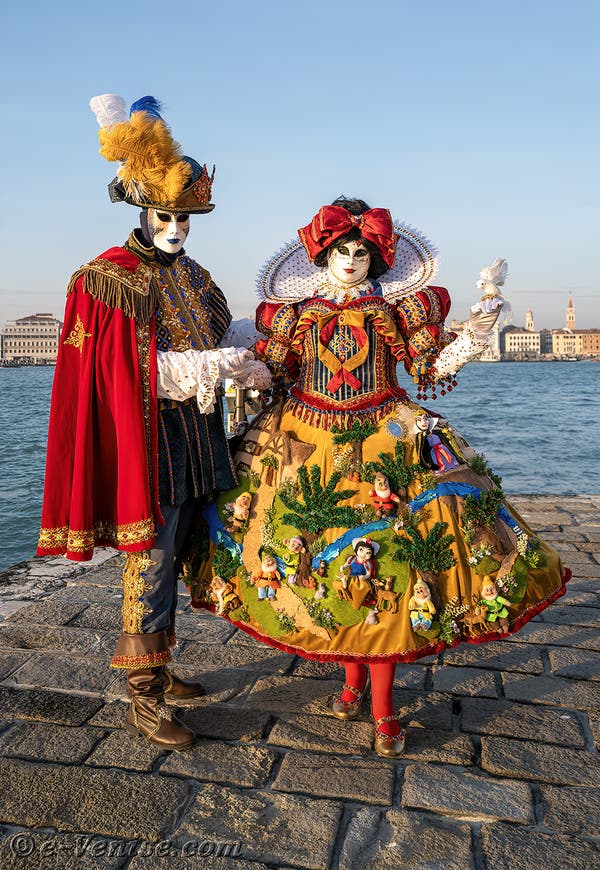 Photos Carnaval Venise 2023 Masques et Costumes page 1