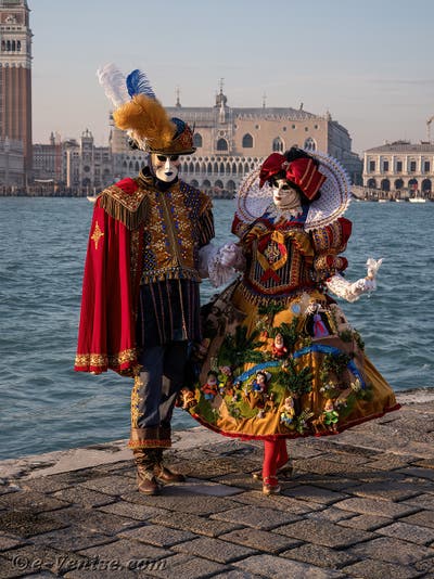 Photos Carnaval Venise 2023 Masques et Costumes page 1