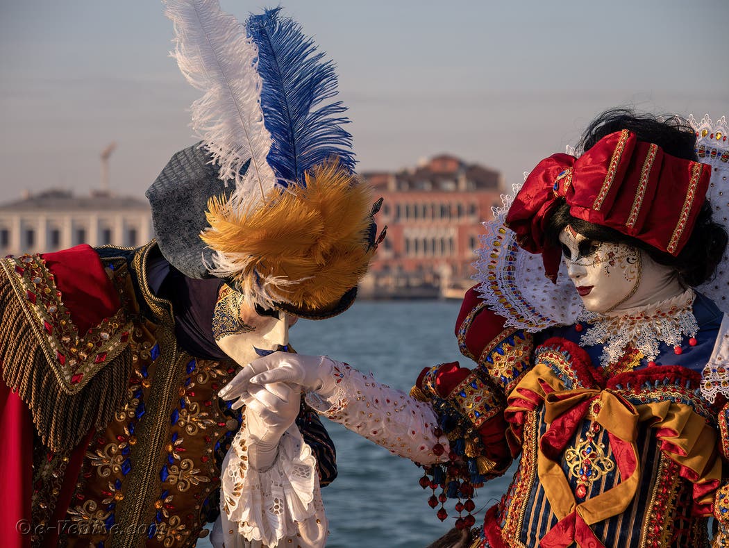 Photos Carnaval Venise 2023 Masques et Costumes page 1