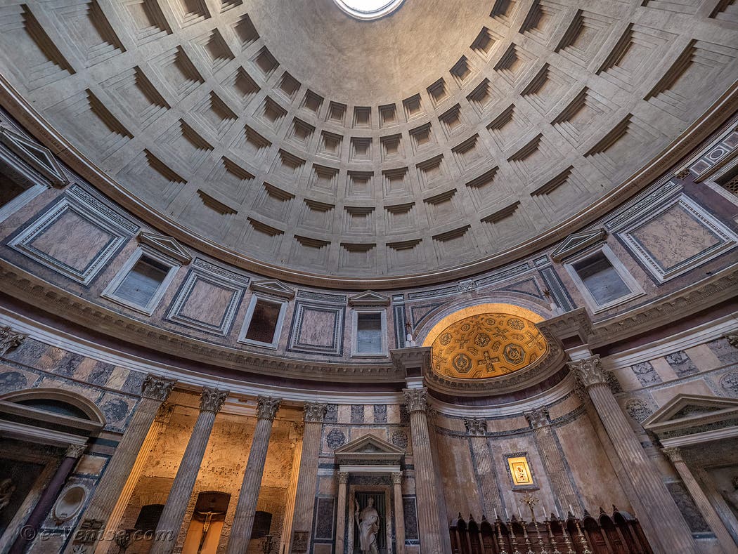 Coupole du Panthéon à Rome, le Paradis des dieux Romains