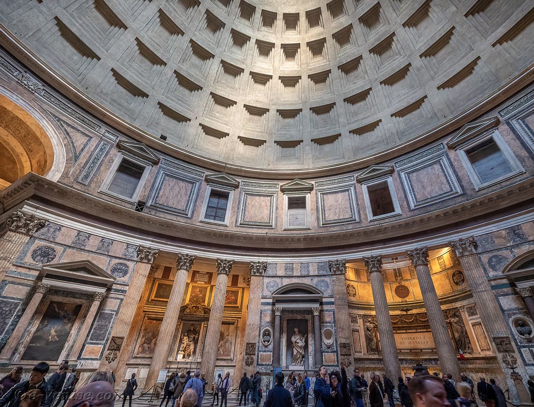 Coupole du Panthéon à Rome, le Paradis des dieux Romains