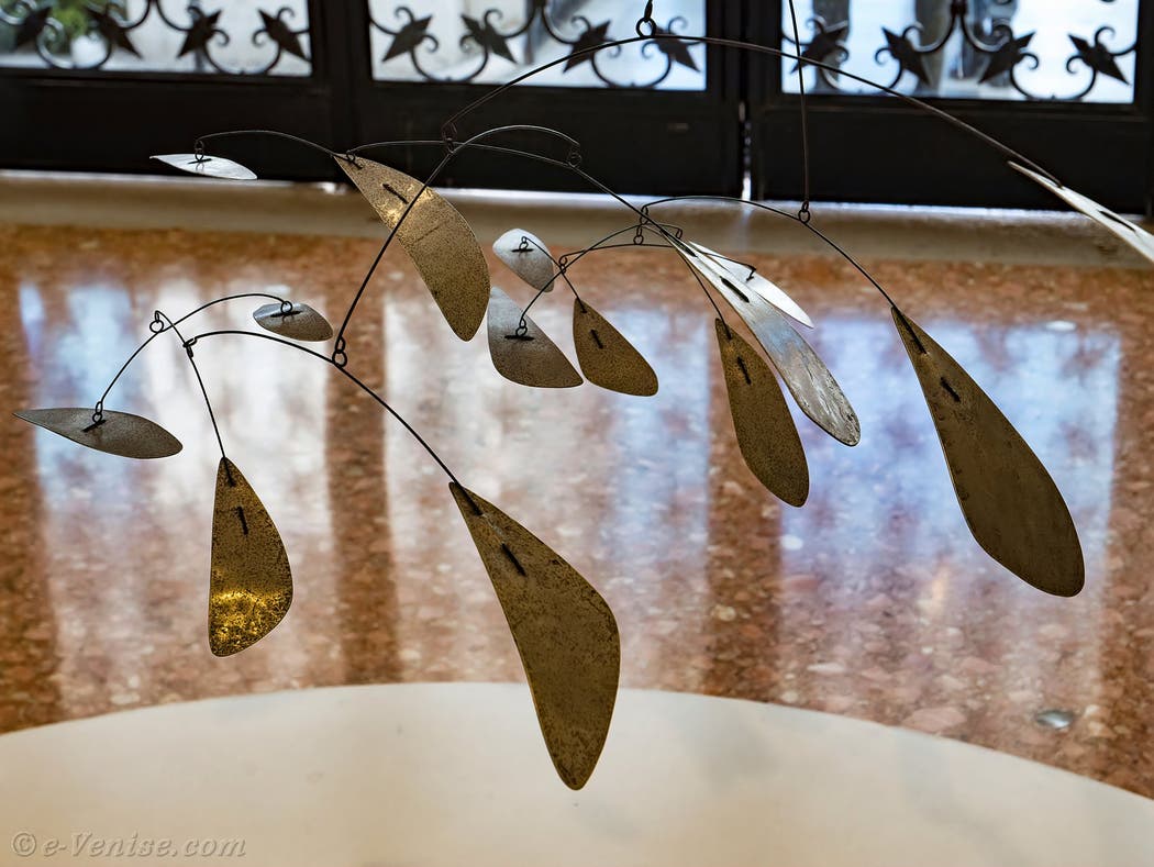 Alexander Calder Arc de Pétales Peggy Guggenheim à Venise