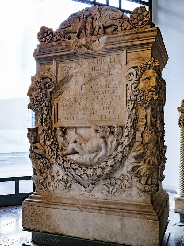 Le Musée Crypte Balbi, la Crypta Balbi à Rome en Italie