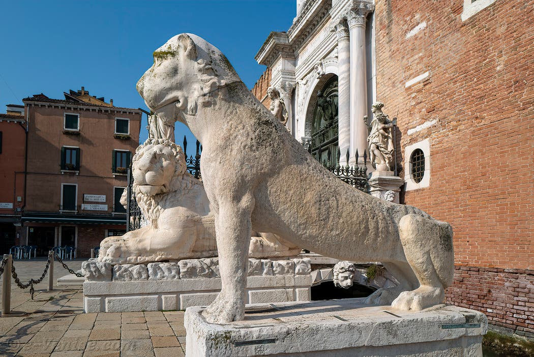The Lion of Piraeus and the Greek lions of Venice Arsenal