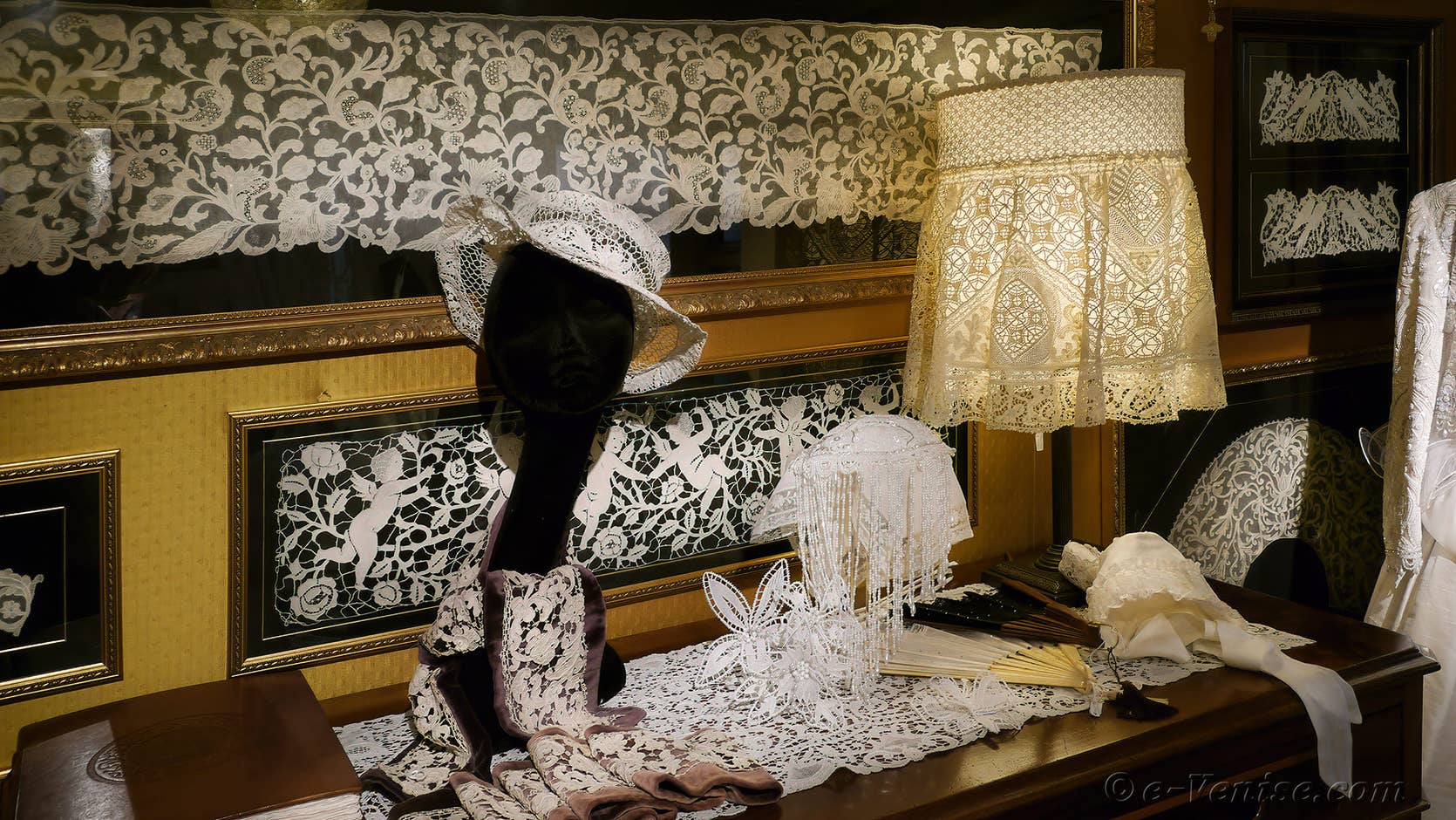 Buy Burano Lace in Venice, Italy